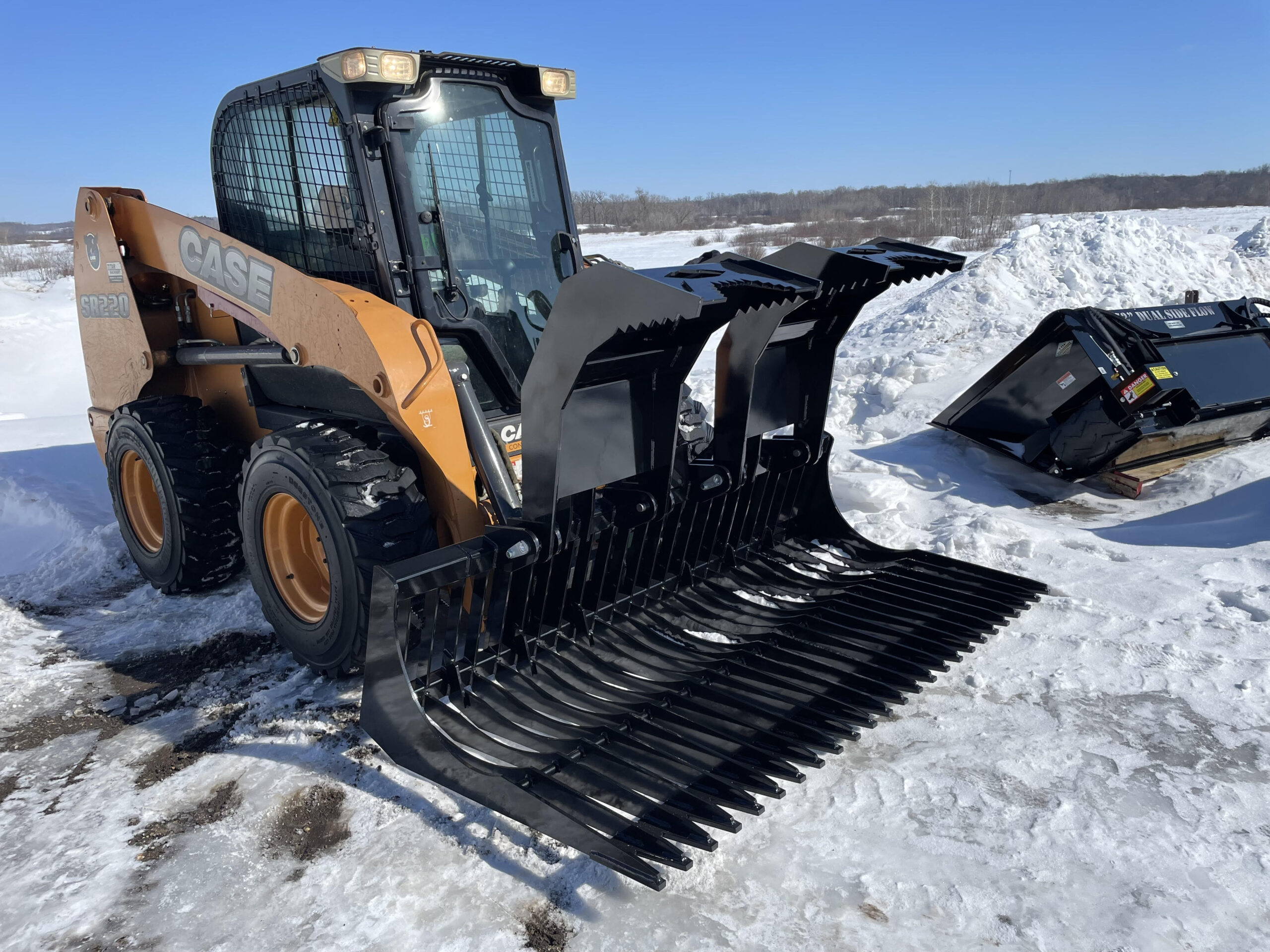 Top Dog Hd Brush Grapple Bucket - Skid Attachments Plus